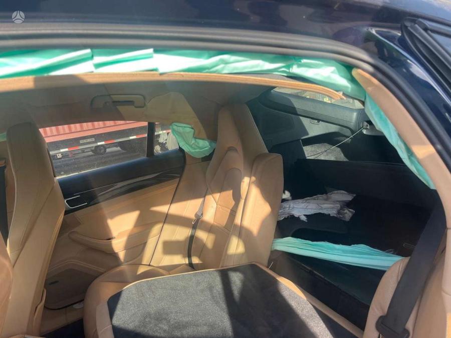 Zils Porsche Panamera 2020 Ukmergė, ar dzinēja tilpumu 2.89 L un nobraukumu 95 tūkst. km par 26999 €, foto 26 vietnē AUTOMOTO.COM.LV