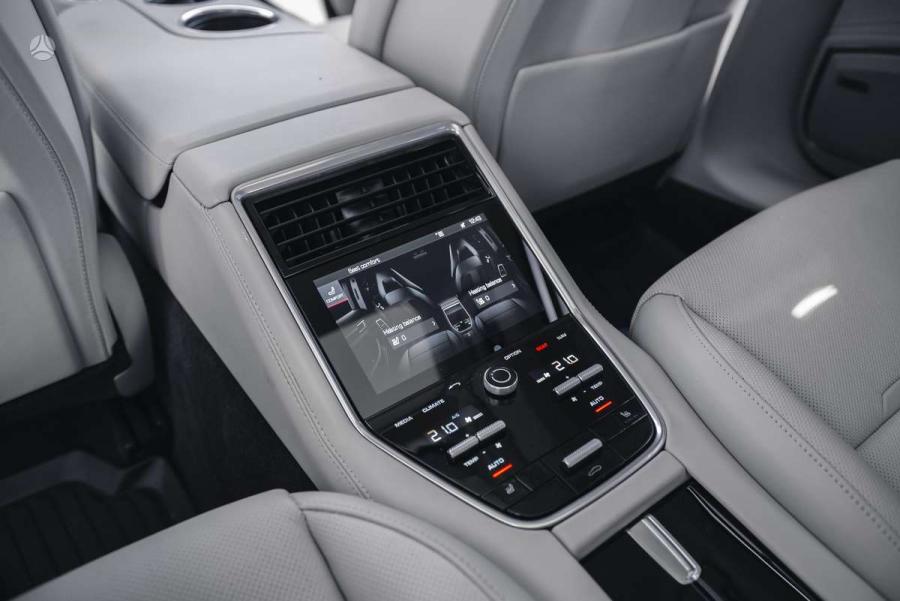 Zils Porsche Panamera 2020 Viļņa, ar dzinēja tilpumu 2.89 L un nobraukumu 39 tūkst. km par 61450 €, foto 20 vietnē AUTOMOTO.COM.LV