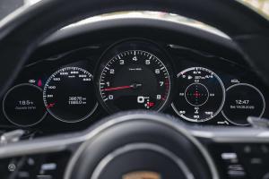 Zils Porsche Panamera 2020 Viļņa, ar dzinēja tilpumu 2.89 L un nobraukumu 39 tūkst. km par 61450 €, foto 24 vietnē AUTOMOTO.COM.LV