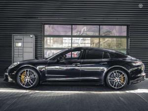 Blue Porsche Panamera 2021 in Vilnius, with an engine capacity of 4.00 L and mileage of 170 thousand km for 79911 €, photo 3 on AUTOMOTO.COM.LV