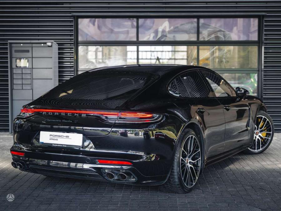 Blue Porsche Panamera 2021 in Vilnius, with an engine capacity of 4.00 L and mileage of 170 thousand km for 79911 €, photo 6 on AUTOMOTO.COM.LV