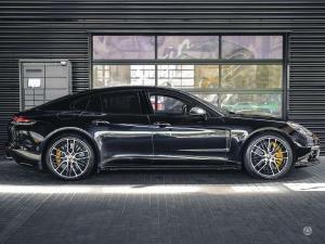Blue Porsche Panamera 2021 in Vilnius, with an engine capacity of 4.00 L and mileage of 170 thousand km for 79911 €, photo 7 on AUTOMOTO.COM.LV