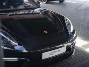 Blue Porsche Panamera 2021 in Vilnius, with an engine capacity of 4.00 L and mileage of 170 thousand km for 79911 €, photo 10 on AUTOMOTO.COM.LV