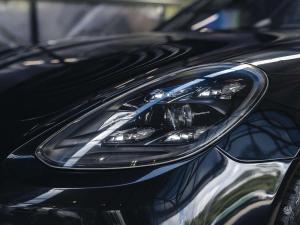 Blue Porsche Panamera 2021 in Vilnius, with an engine capacity of 4.00 L and mileage of 170 thousand km for 79911 €, photo 12 on AUTOMOTO.COM.LV