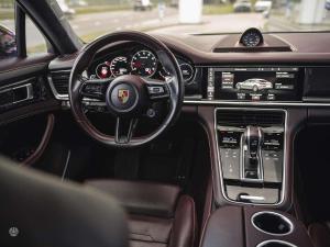 Blue Porsche Panamera 2021 in Vilnius, with an engine capacity of 4.00 L and mileage of 170 thousand km for 79911 €, photo 29 on AUTOMOTO.COM.LV