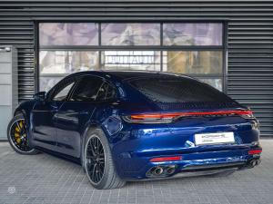 Zils Porsche Panamera 2022 Viļņa, ar dzinēja tilpumu 4.00 L un nobraukumu 58 tūkst. km par 109911 €, foto 4 vietnē AUTOMOTO.COM.LV