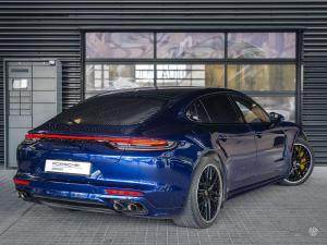 Zils Porsche Panamera 2022 Viļņa, ar dzinēja tilpumu 4.00 L un nobraukumu 58 tūkst. km par 109911 €, foto 6 vietnē AUTOMOTO.COM.LV
