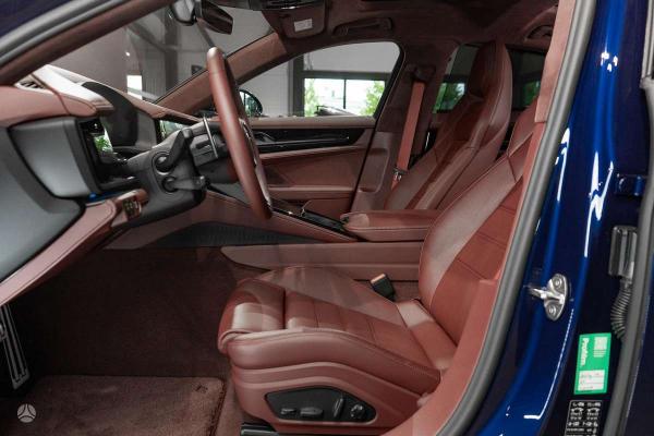 Zils Porsche Panamera 2026 Rīga, ar dzinēja tilpumu 2.89 L un nobraukumu 1 tūkst. km par 168190 €, foto 9 vietnē AUTOMOTO.COM.LV