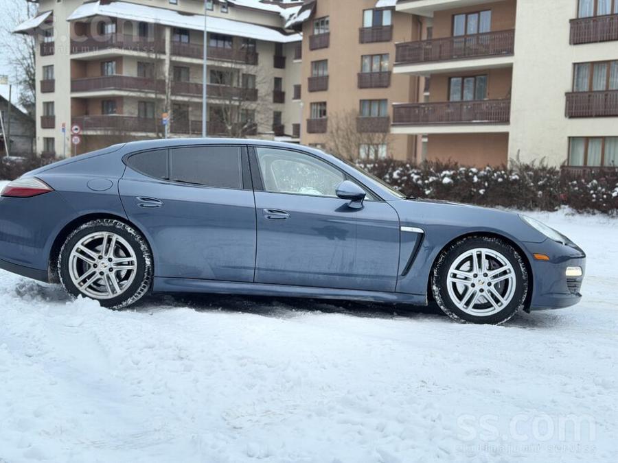Blue Porsche Panamera 2011 in Riga, with an engine capacity of 3.60 L and mileage of 146 thousand km for 20900 €, photo 4 on AUTOMOTO.COM.LV