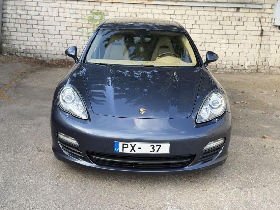 Blue Porsche Panamera 2011 in Riga, with an engine capacity of 3.60 L and mileage of 146 thousand km for 18900 €, photo 4 on AUTOMOTO.COM.LV