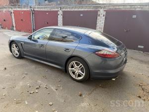 Blue Porsche Panamera 2011 in Riga, with an engine capacity of 3.60 L and mileage of 146 thousand km for 18900 €, photo 7 on AUTOMOTO.COM.LV