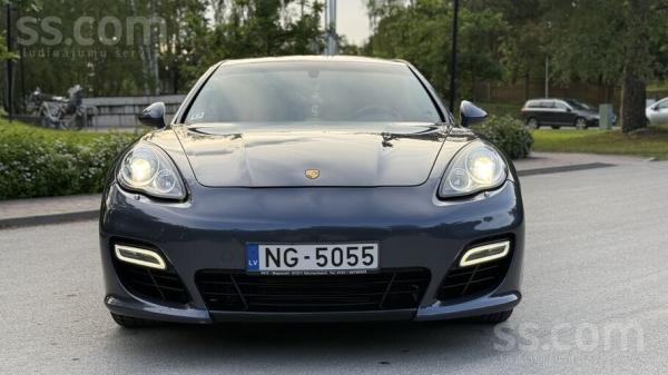Blue Porsche Panamera 2012 in Jurmala, with an engine capacity of 4.80 L and mileage of 0 thousand km for 17950 €, photo 7 on AUTOMOTO.COM.LV