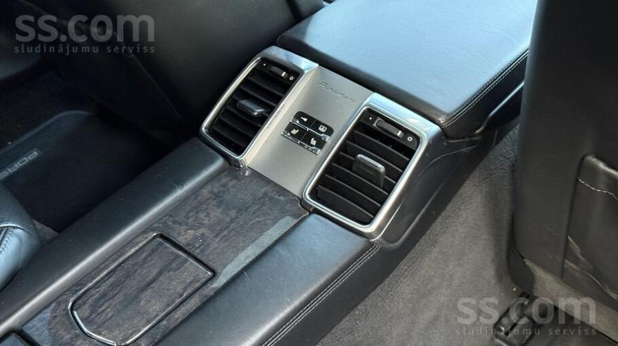 Zils Porsche Panamera 2012 Jūrmala, ar dzinēja tilpumu 4.80 L un nobraukumu 0 tūkst. km par 17950 €, foto 26 vietnē AUTOMOTO.COM.LV