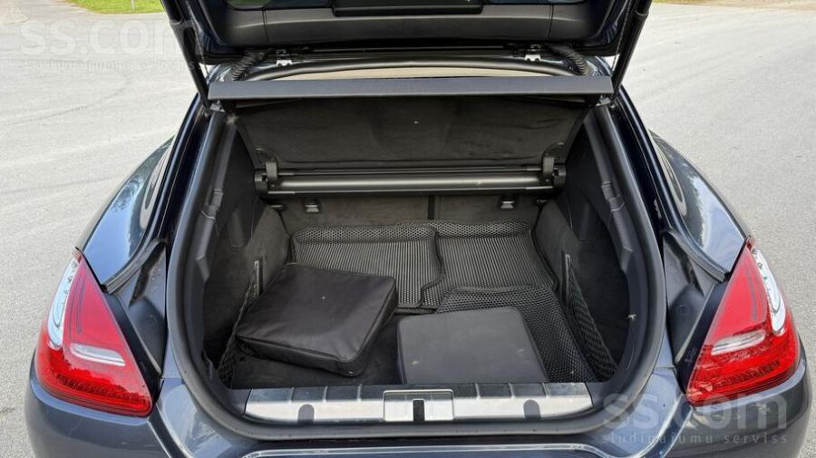 Zils Porsche Panamera 2012 Jūrmala, ar dzinēja tilpumu 4.80 L un nobraukumu 0 tūkst. km par 17950 €, foto 30 vietnē AUTOMOTO.COM.LV