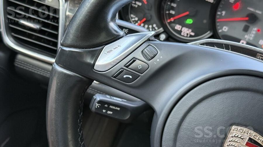 Zils Porsche Panamera 2012 Jūrmala, ar dzinēja tilpumu 4.80 L un nobraukumu 0 tūkst. km par 17950 €, foto 33 vietnē AUTOMOTO.COM.LV