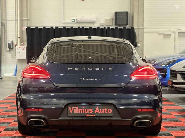 Порше Панамера 2015 в Вильнюс на AUTOMOTO.COM.LV Синий Порше Панамера 2015 в Вильнюс, объемом двигателя 3.61 л и пробегом 162 тыс. км за 20790 €, фото 6 на AUTOMOTO.COM.LV