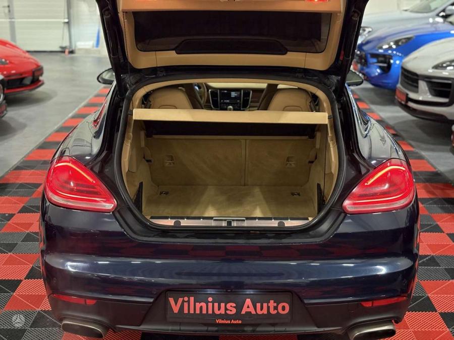 Blue Porsche Panamera 2015 in Vilnius, with an engine capacity of 3.61 L and mileage of 162 thousand km for 20790 €, photo 32 on AUTOMOTO.COM.LV
