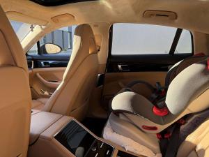 Blue Porsche Panamera 2018 in Kaunas, with an engine capacity of 2.89 L and mileage of 151 thousand km for 40500 €, photo 7 on AUTOMOTO.COM.LV
