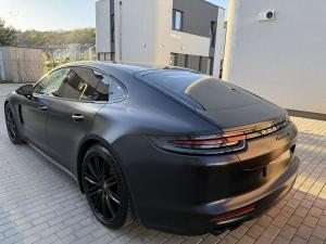 Blue Porsche Panamera 2018 in Kaunas, with an engine capacity of 2.89 L and mileage of 151 thousand km for 40500 €, photo 11 on AUTOMOTO.COM.LV