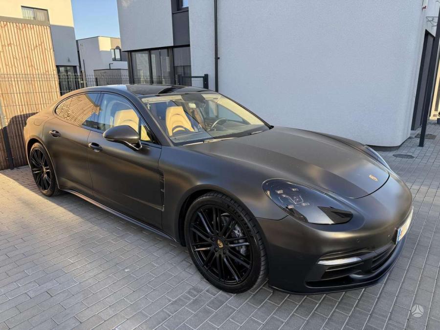 Blue Porsche Panamera 2018 in Kaunas, with an engine capacity of 2.89 L and mileage of 151 thousand km for 40500 €, photo 15 on AUTOMOTO.COM.LV