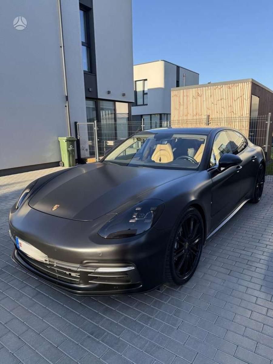 Blue Porsche Panamera 2018 in Kaunas, with an engine capacity of 2.89 L and mileage of 151 thousand km for 40500 €, photo 18 on AUTOMOTO.COM.LV