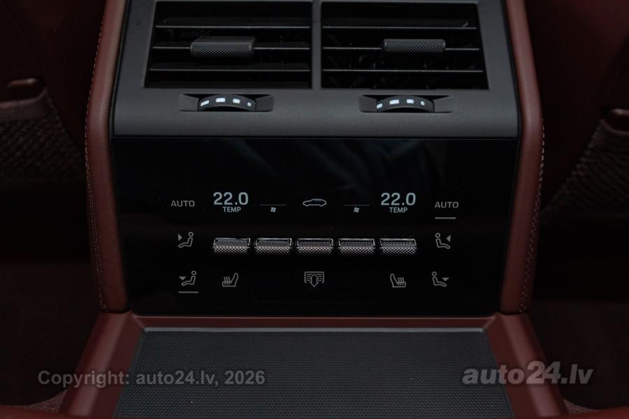 Zils Porsche Panamera 2026 Rīga, ar dzinēja tilpumu 2.90 L un nobraukumu 2 tūkst. km par 151250 €, foto 14 vietnē AUTOMOTO.COM.LV