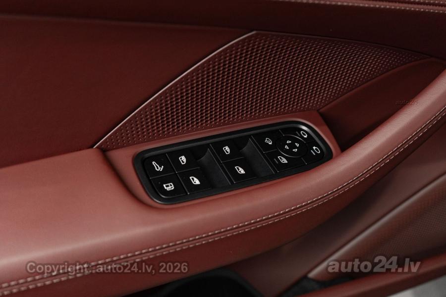 Zils Porsche Panamera 2026 Rīga, ar dzinēja tilpumu 2.90 L un nobraukumu 2 tūkst. km par 151250 €, foto 17 vietnē AUTOMOTO.COM.LV