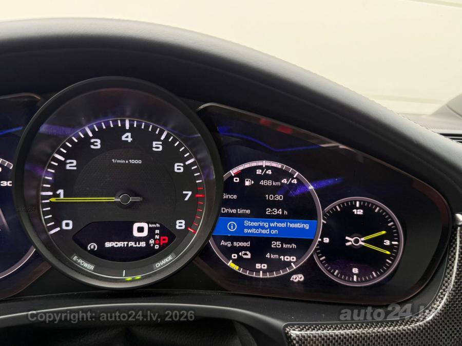 Синий Порше Панамера 2018 в Таллин, объемом двигателя 2.90 л и пробегом 165 тыс. км за 41900 €, фото 30 на AUTOMOTO.COM.LV