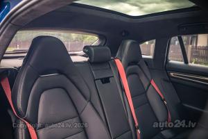 Blue Porsche Panamera 2019 in Riga, with an engine capacity of 4.00 L and mileage of 100 thousand km for 56990 €, photo 25 on AUTOMOTO.COM.LV