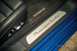 Blue Porsche Panamera 2019 in Riga, with an engine capacity of 4.00 L and mileage of 100 thousand km for 56990 €, photo 26 on AUTOMOTO.COM.LV