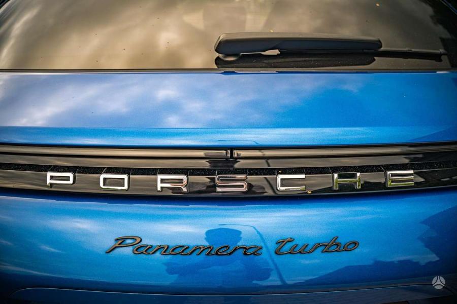 Синий Порше Панамера 2019 в Рига, объемом двигателя 4.00 л и пробегом 100 тыс. км за 52990 €, фото 42 на AUTOMOTO.COM.LV