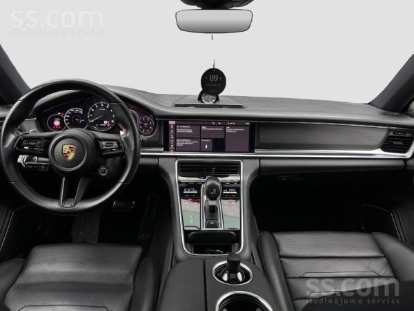 Blue Porsche Panamera 2021 in Riga, with an engine capacity of 2.90 L and mileage of 110 thousand km for 45990 €, photo 8 on AUTOMOTO.COM.LV