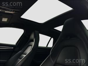 Blue Porsche Panamera 2021 in Riga, with an engine capacity of 2.90 L and mileage of 110 thousand km for 65990 €, photo 17 on AUTOMOTO.COM.LV