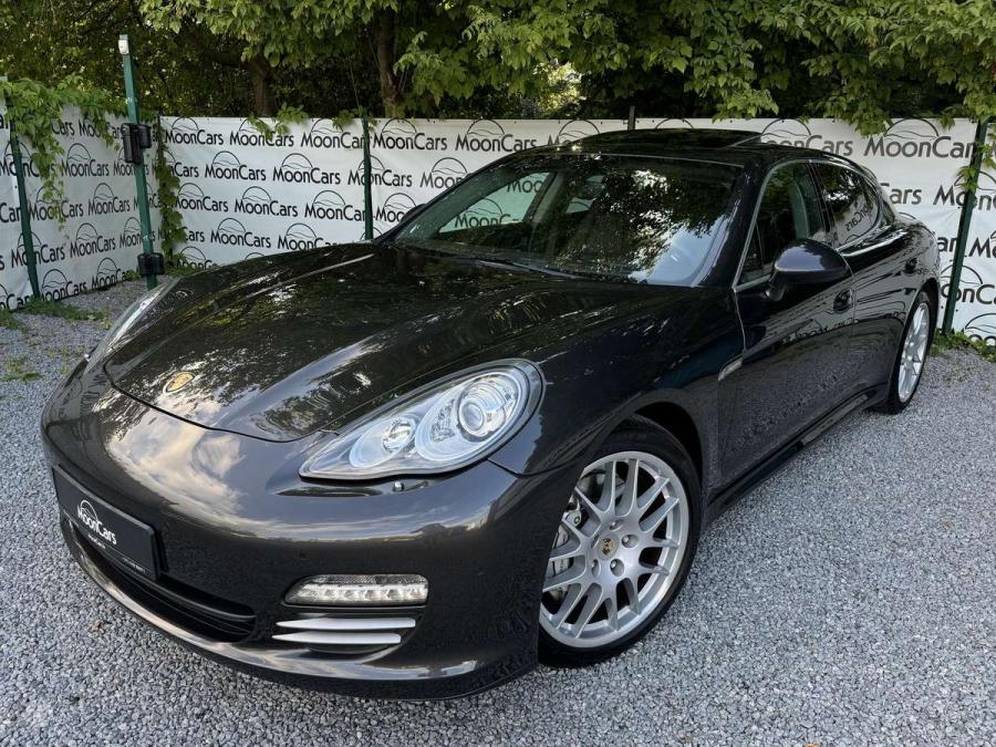 Brūns Porsche Panamera 2011 Viļņa, ar dzinēja tilpumu 4.81 L un nobraukumu 120 tūkst. km par 20000 €, foto 1 vietnē AUTOMOTO.COM.LV