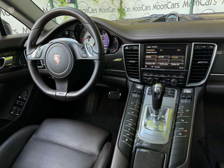 Brūns Porsche Panamera 2011 Viļņa, ar dzinēja tilpumu 4.81 L un nobraukumu 120 tūkst. km par 20000 €, foto 16 vietnē AUTOMOTO.COM.LV