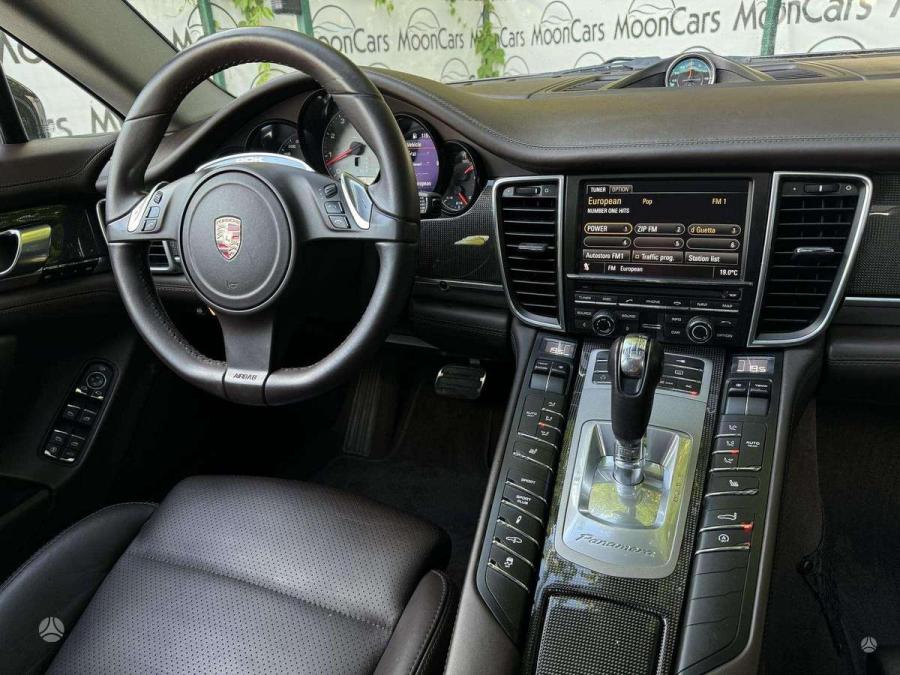 Brūns Porsche Panamera 2011 Viļņa, ar dzinēja tilpumu 4.81 L un nobraukumu 120 tūkst. km par 19800 €, foto 16 vietnē AUTOMOTO.COM.LV