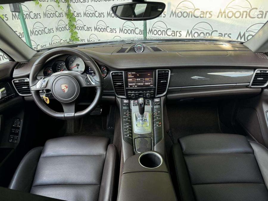 Brūns Porsche Panamera 2011 Viļņa, ar dzinēja tilpumu 4.81 L un nobraukumu 120 tūkst. km par 19800 €, foto 25 vietnē AUTOMOTO.COM.LV