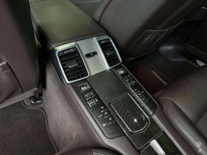 Brown Porsche Panamera 2011 in Vilnius, with an engine capacity of 4.81 L and mileage of 120 thousand km for 19800 €, photo 14 on AUTOMOTO.COM.LV