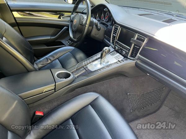 Brūns Porsche Panamera 2012 Tallina, ar dzinēja tilpumu 3.60 L un nobraukumu 183 tūkst. km par 21900 €, foto 8 vietnē AUTOMOTO.COM.LV