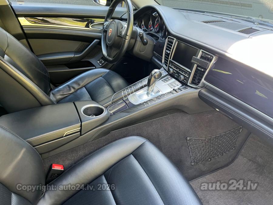 Brūns Porsche Panamera 2012 Tallina, ar dzinēja tilpumu 3.60 L un nobraukumu 183 tūkst. km par 21900 €, foto 9 vietnē AUTOMOTO.COM.LV