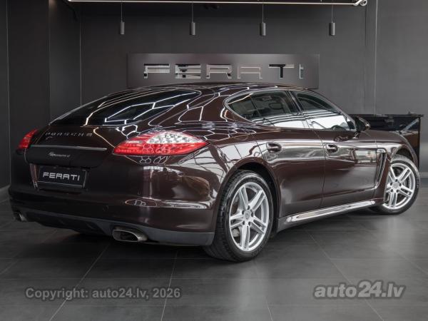 Brūns Porsche Panamera 2012 Tallina, ar dzinēja tilpumu 3.60 L un nobraukumu 183 tūkst. km par 24900 €, foto 3 vietnē AUTOMOTO.COM.LV