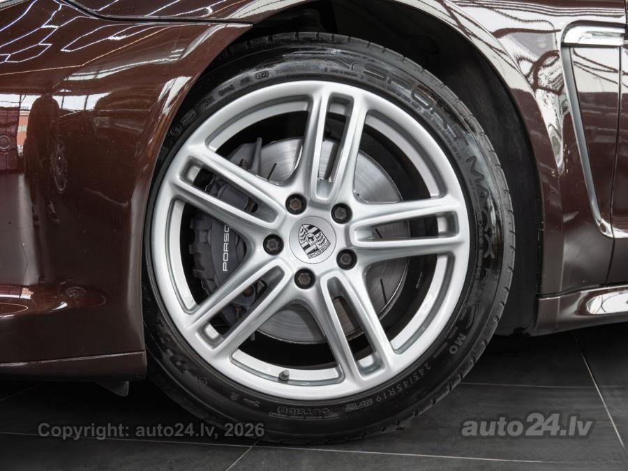 Brūns Porsche Panamera 2012 Tallina, ar dzinēja tilpumu 3.60 L un nobraukumu 183 tūkst. km par 24900 €, foto 6 vietnē AUTOMOTO.COM.LV