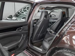 Brūns Porsche Panamera 2012 Tallina, ar dzinēja tilpumu 3.60 L un nobraukumu 183 tūkst. km par 24900 €, foto 9 vietnē AUTOMOTO.COM.LV