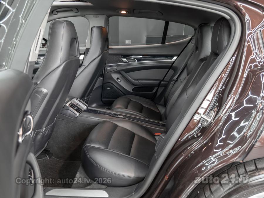 Brūns Porsche Panamera 2012 Tallina, ar dzinēja tilpumu 3.60 L un nobraukumu 183 tūkst. km par 24900 €, foto 10 vietnē AUTOMOTO.COM.LV
