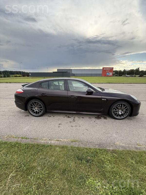 Brūns Porsche Panamera 2012 Ogre, ar dzinēja tilpumu 3.00 L un nobraukumu 251 tūkst. km par 22000 €, foto 3 vietnē AUTOMOTO.COM.LV