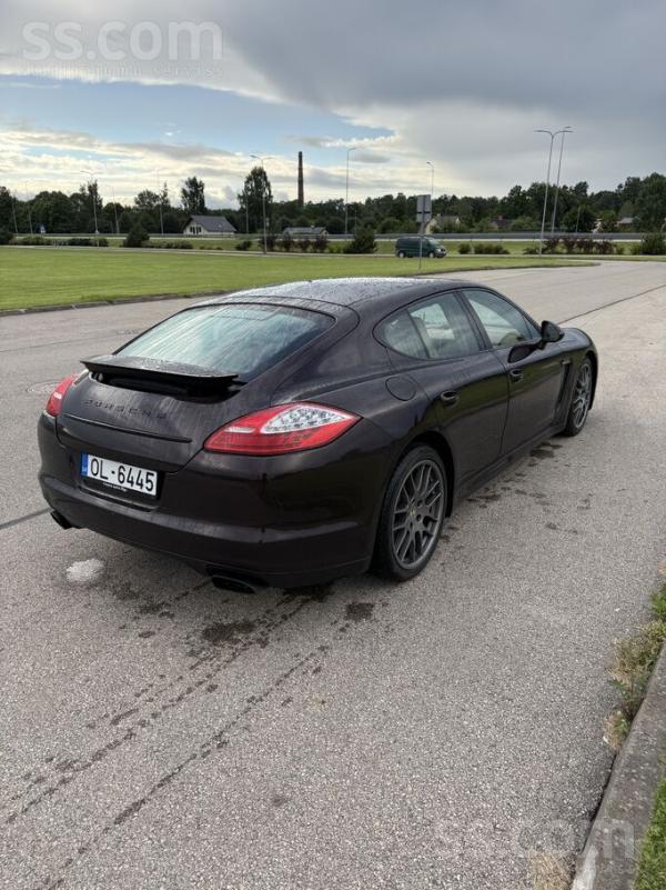 Brūns Porsche Panamera 2012 Ogre, ar dzinēja tilpumu 3.00 L un nobraukumu 251 tūkst. km par 22000 €, foto 4 vietnē AUTOMOTO.COM.LV