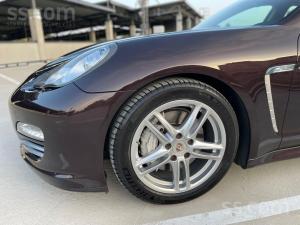Brūns Porsche Panamera 2013 Rīga, ar dzinēja tilpumu 3.00 L un nobraukumu 0 tūkst. km par 22995 €, foto 2 vietnē AUTOMOTO.COM.LV