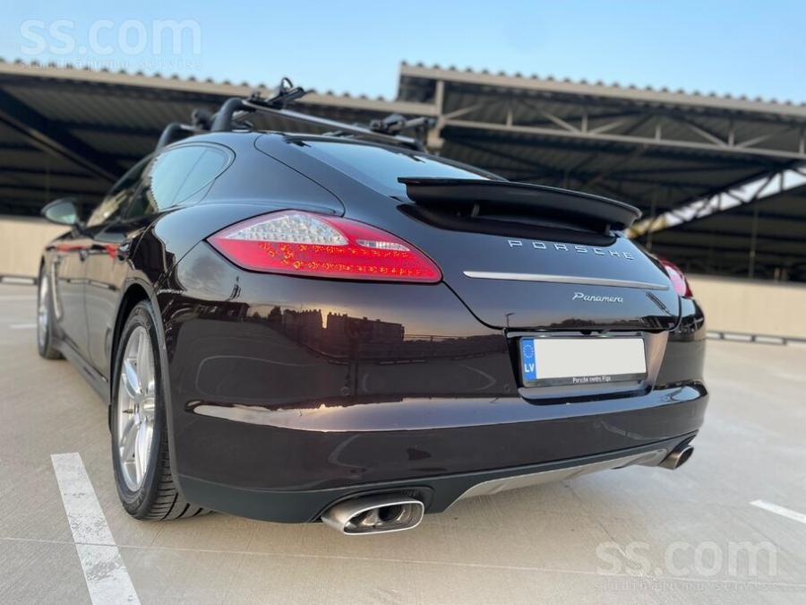 Brūns Porsche Panamera 2013 Rīga, ar dzinēja tilpumu 3.00 L un nobraukumu 0 tūkst. km par 22995 €, foto 13 vietnē AUTOMOTO.COM.LV