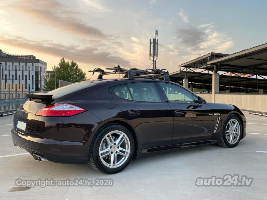 Brūns Porsche Panamera 2013 Rīga, ar dzinēja tilpumu 3.00 L un nobraukumu 290 tūkst. km par 21990 €, foto 8 vietnē AUTOMOTO.COM.LV