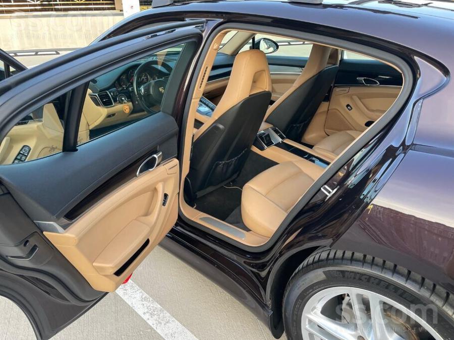 Brūns Porsche Panamera 2013 Rīga, ar dzinēja tilpumu 3.00 L un nobraukumu 0 tūkst. km par 20000 €, foto 8 vietnē AUTOMOTO.COM.LV